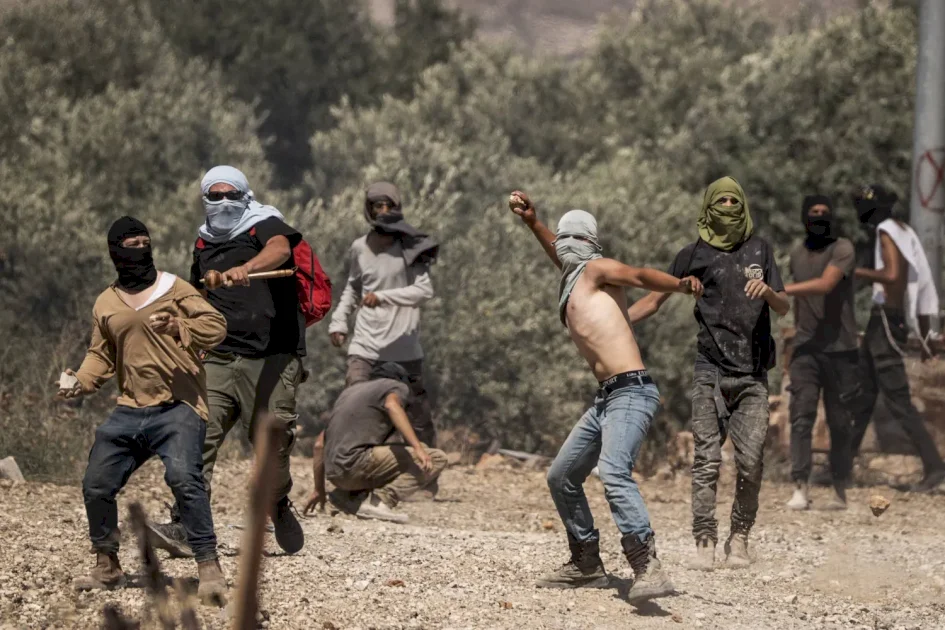 Settlers Attack the Crew of Douma Village Council South of Nablus ...