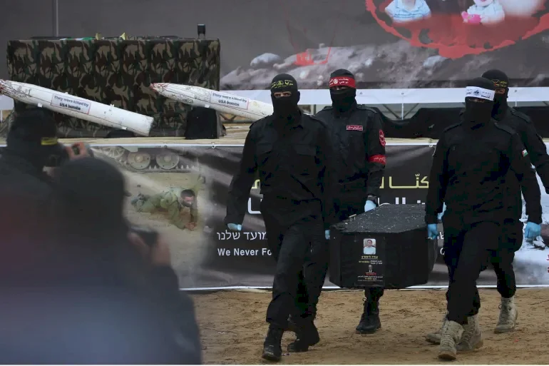 Al-Qassam Delivers the Bodies of Two Israeli Prisoners - Sada News Agency
